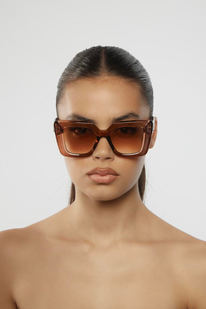 SUNGLASSES – PETA AND JAIN AUS